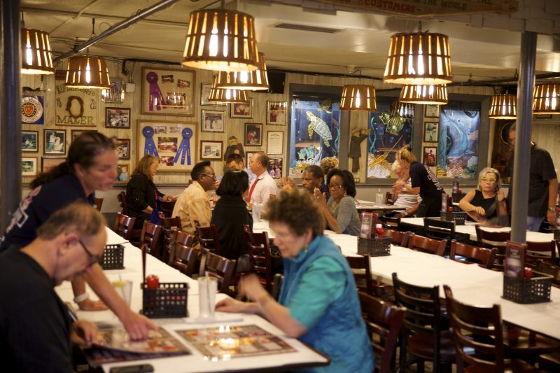 Restaurant – Rustic Inn